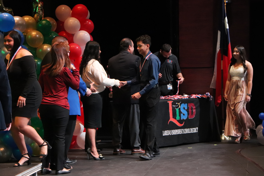 Live Feed | Dr. Joaquin G. Cigarroa Middle School